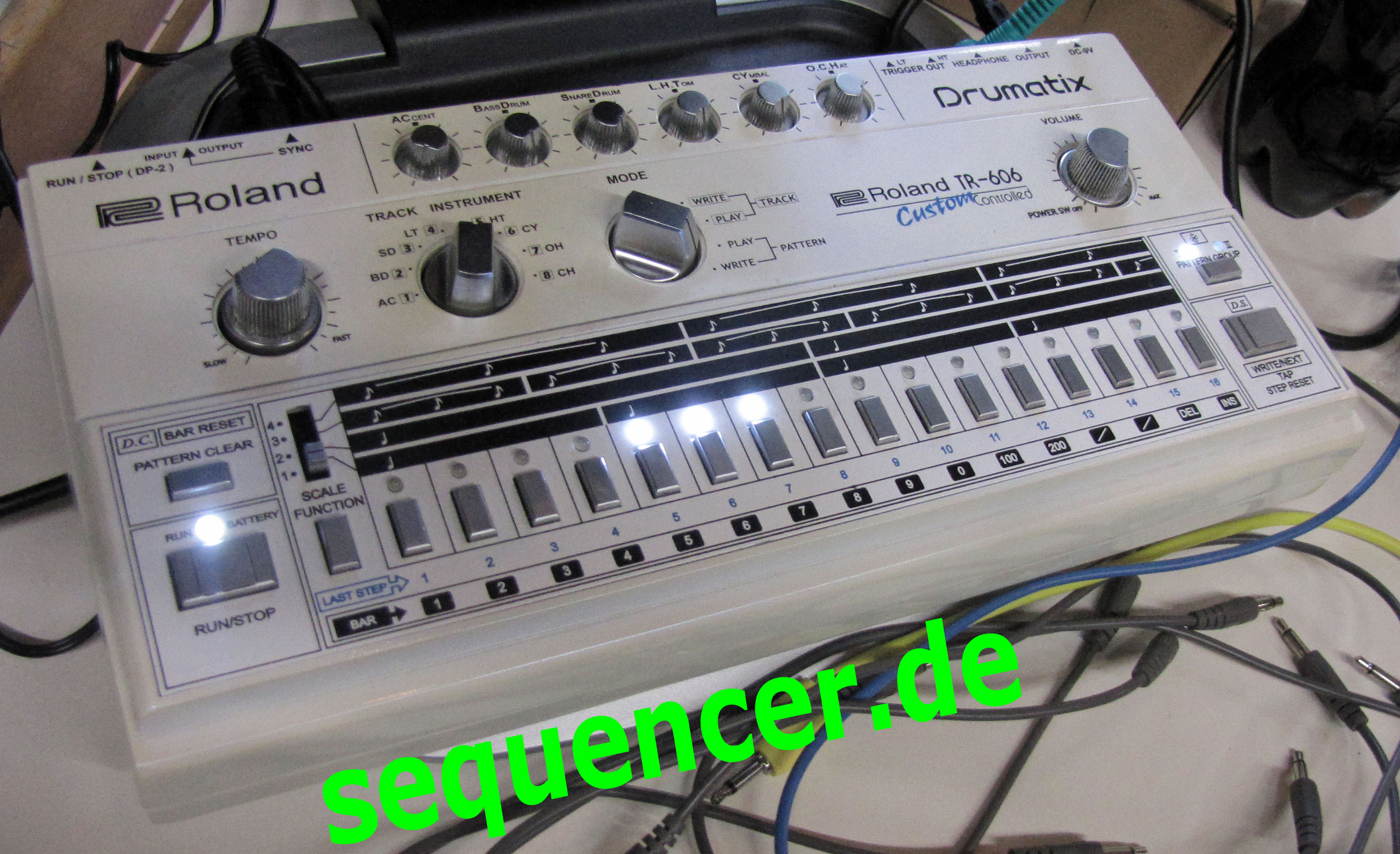 Roland TR606 Drummachine/Module TR sequencer Roland TR606 Drummachine/Module TR sequencer