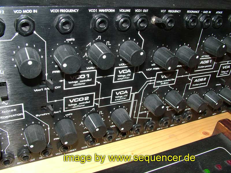 Synthesizer Moogulatorium analog, RSF kobol synthesizer france Synthesizer Moogulatorium analog, RSF kobol synthesizer france